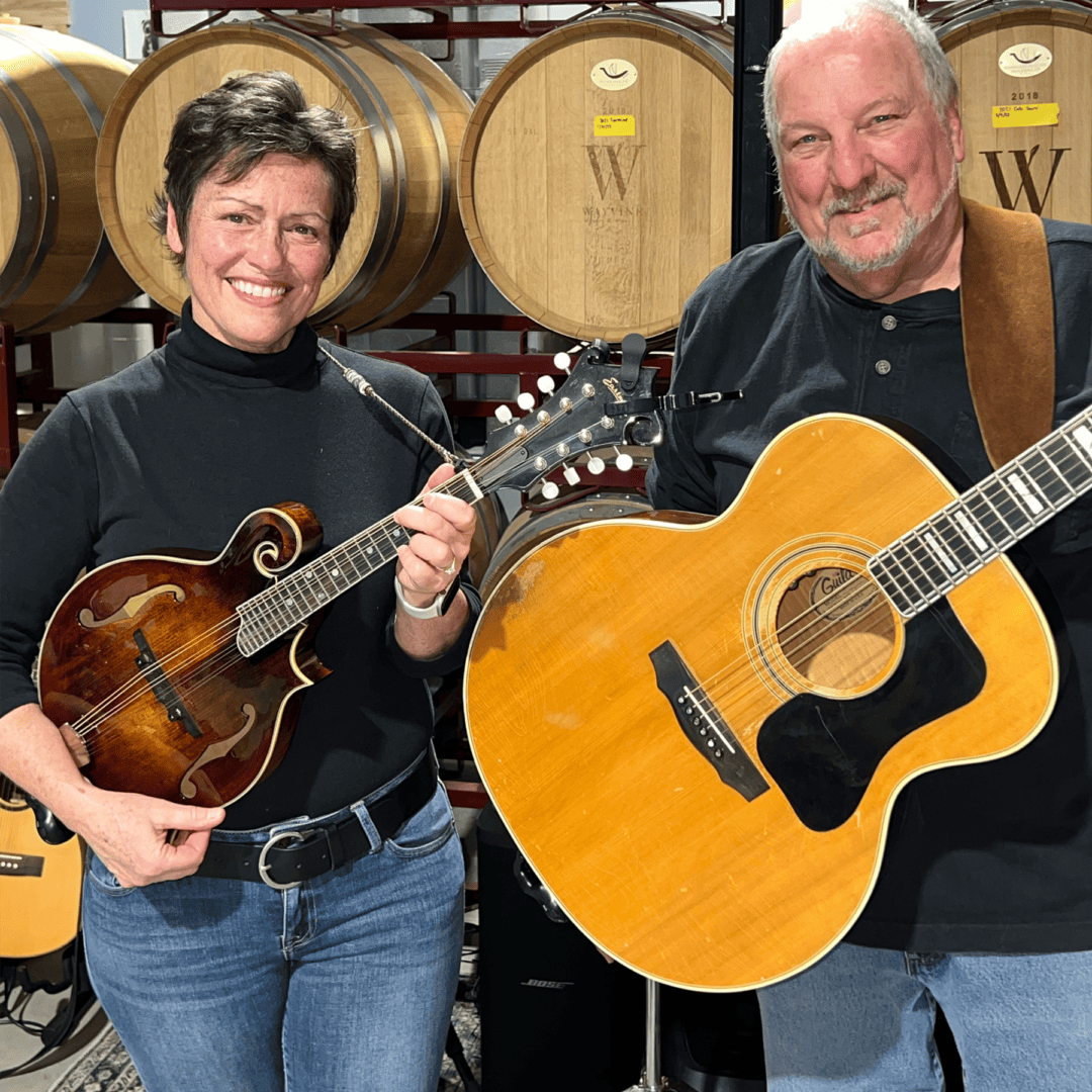 Press - Max & Denise - Acoustic with an Edge